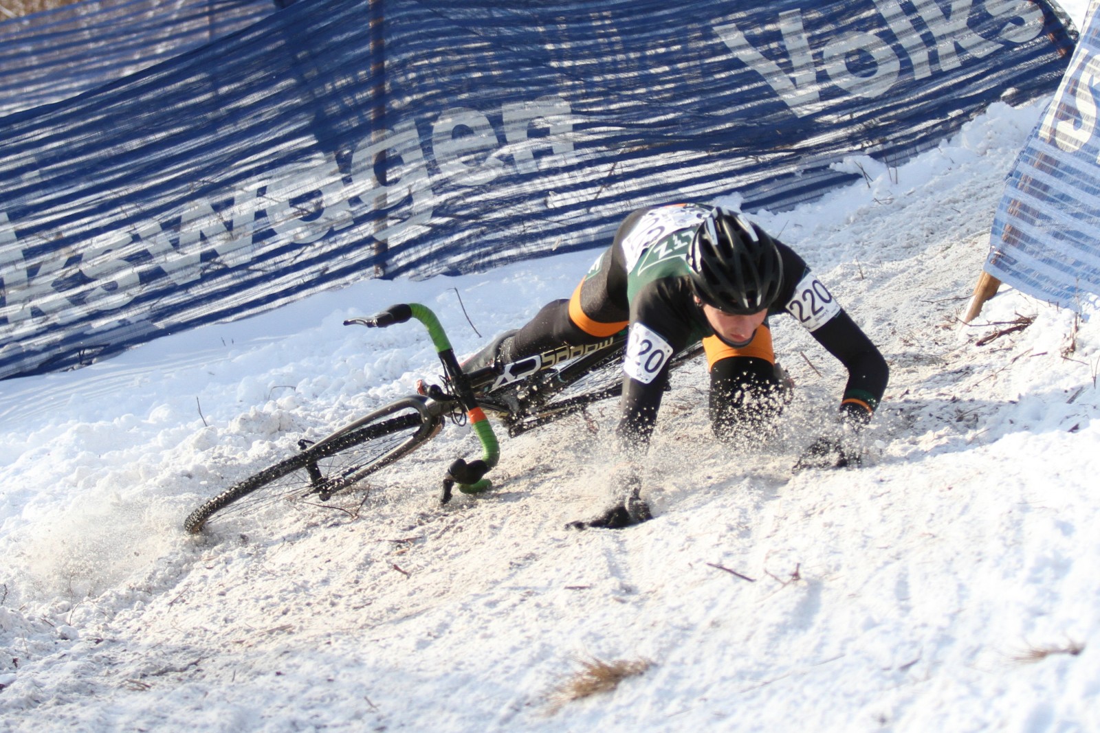 Zachary Young caught the wratch of the chicane. 2017 Cyclocross ...
