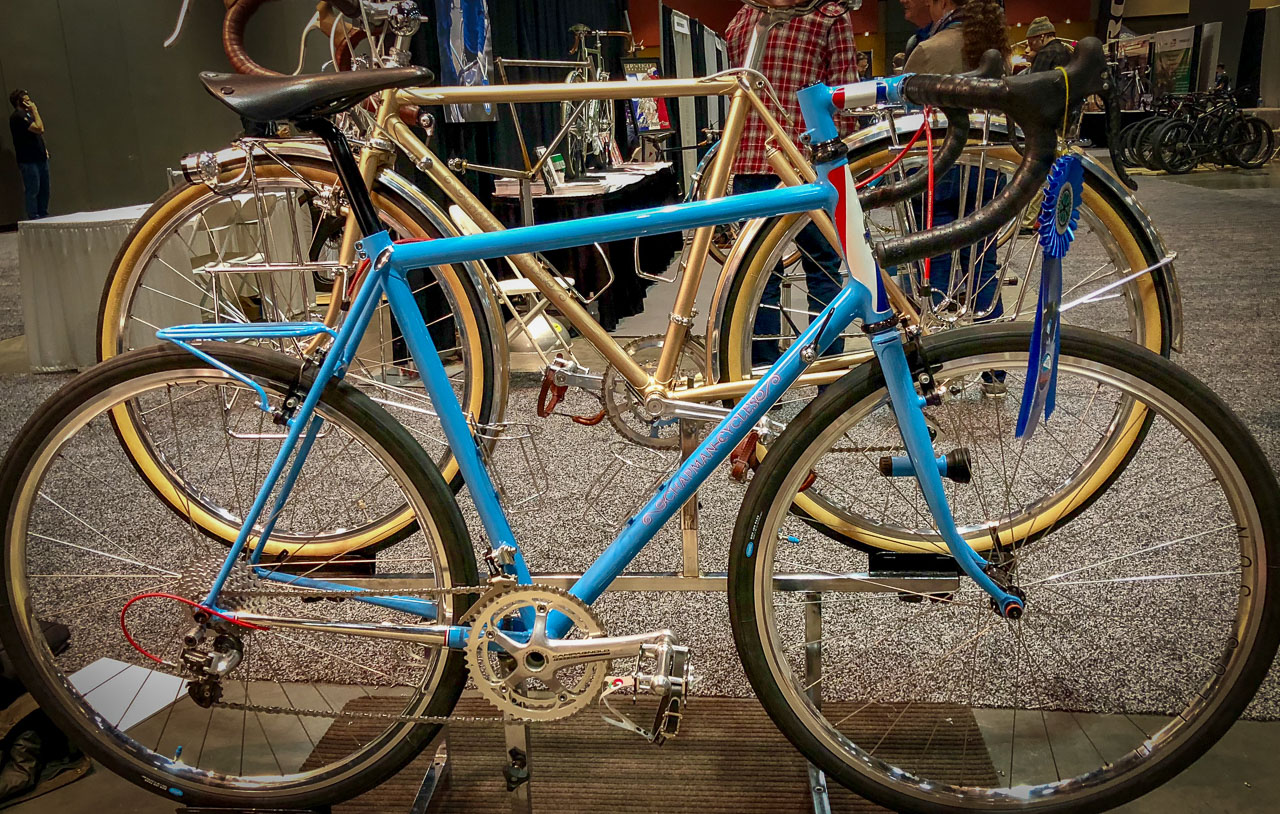 Chapman Cycles had an interesting take on a low profile rear rack ...