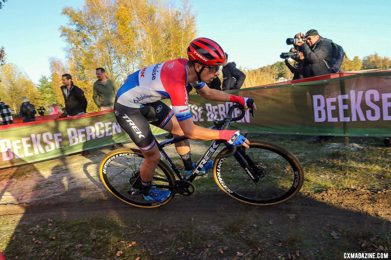 2022 Beekse Bergen UCI Cyclocross World Cup, Elite Men. © B. Hazen ...