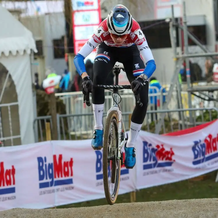 Ride the Lightning: Peacock Groove's Electric Hell Gravel Bike – NAHBS ...